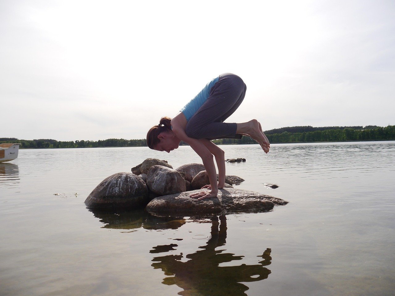 बकासन योग करने का तरीका, फायदे और सावधानियां Bakasan Yoga Karne ...